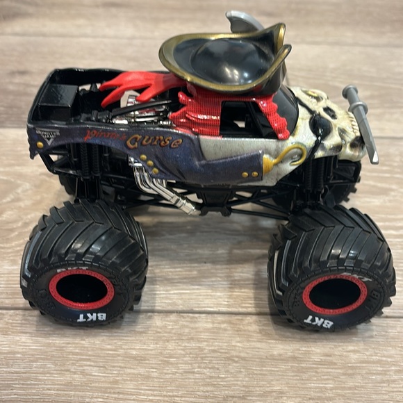 Monster Jam | Toys | Monster Jam Pirates Curse Truck | Poshmark